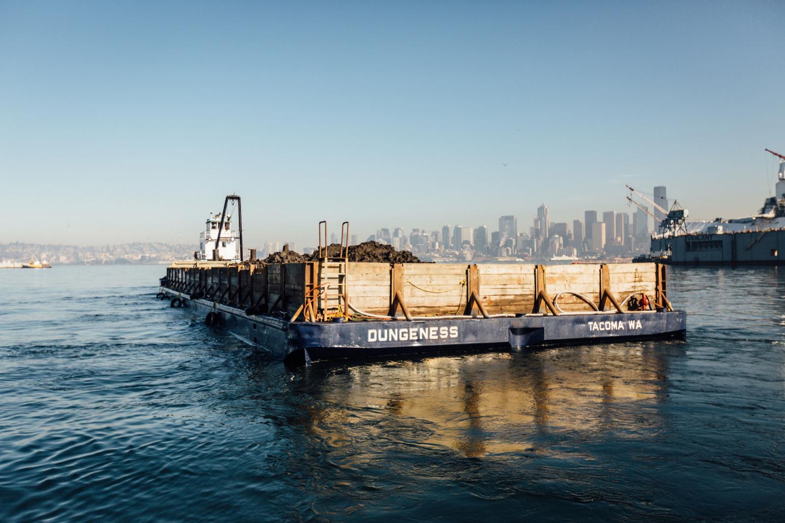 Dungeness Flat-Deck Barge | American Construction
