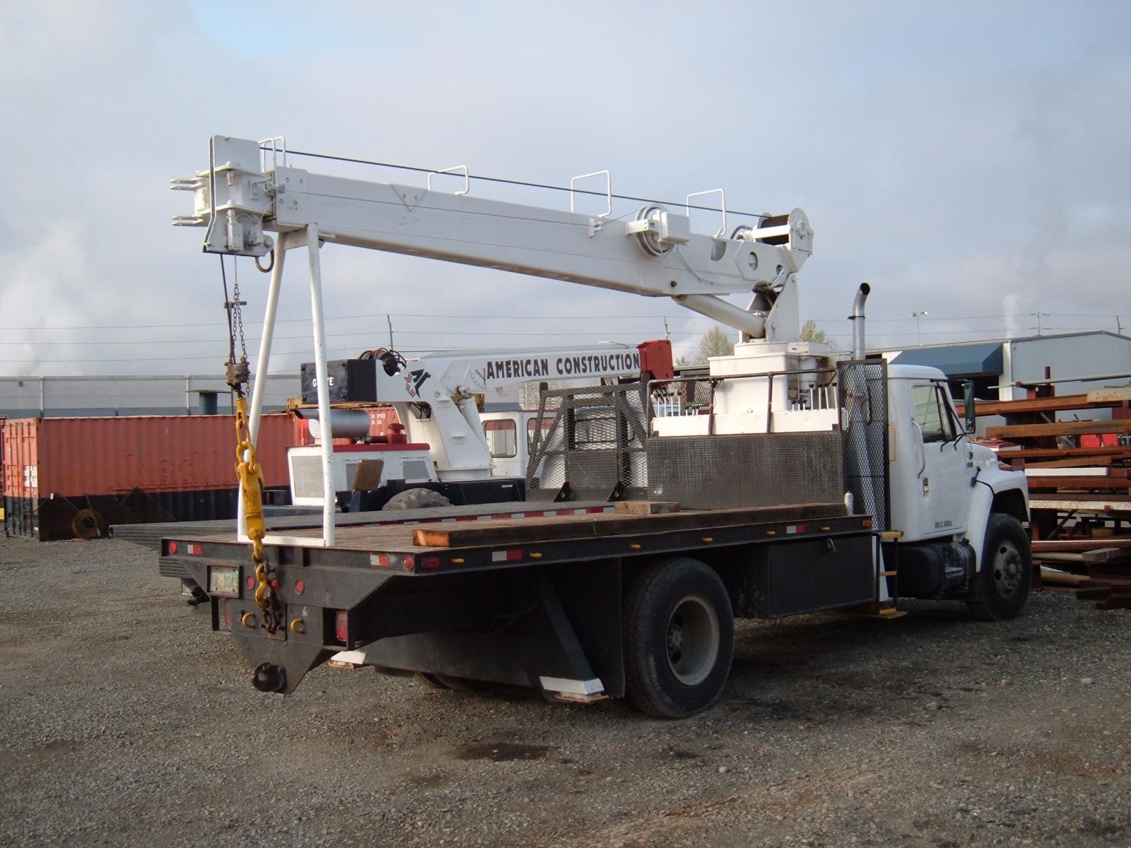 International Boom Truck | American Construction Company