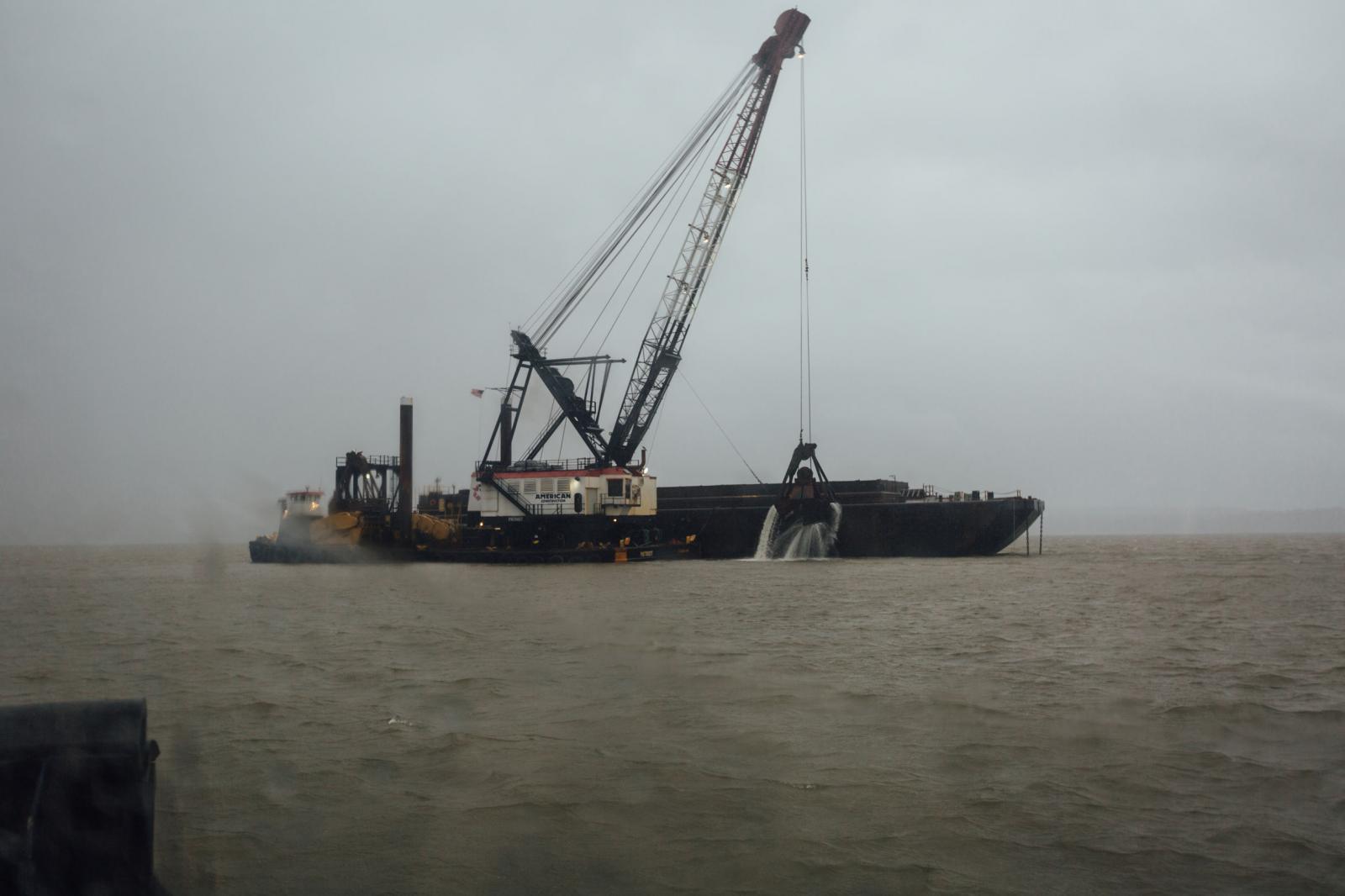 Patriot Floating Crane | American Construction Company